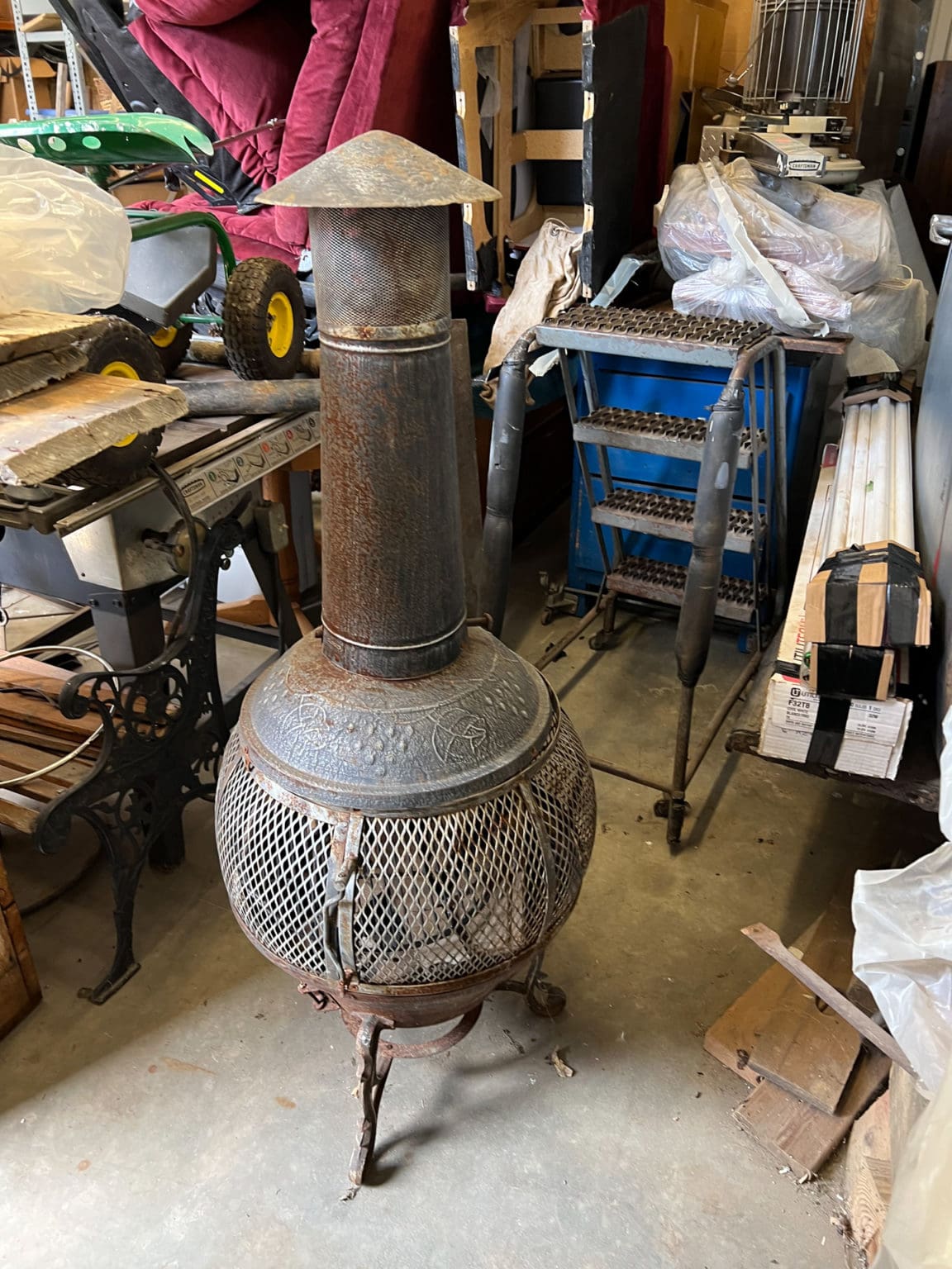 Four - Family Chattel Auction - Northwood Auctions